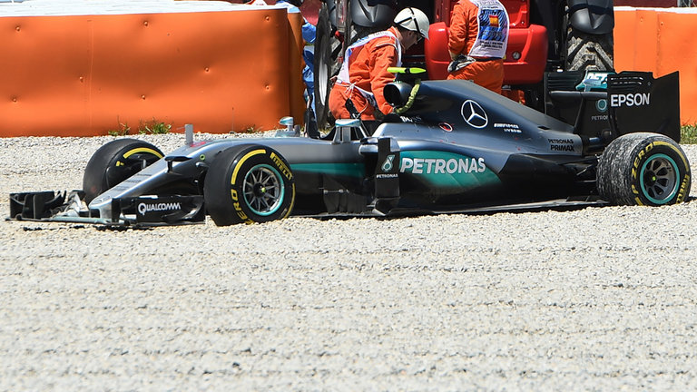 Lewis Hamilton and Nico Rosberg Crash - Spanish Grand Prix 2016 - The ...