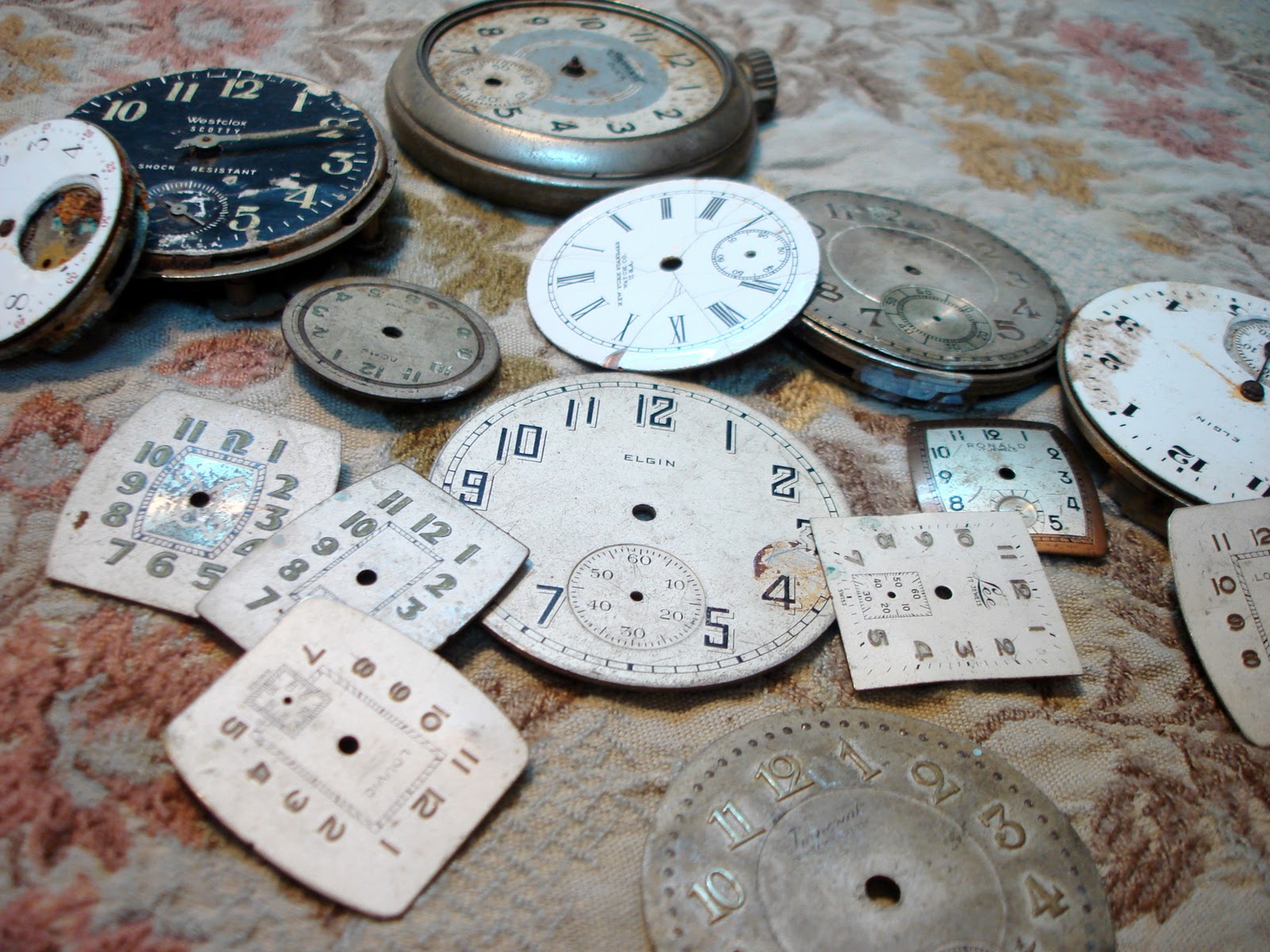 Heir and Space: Trend Thursday- Old clock faces