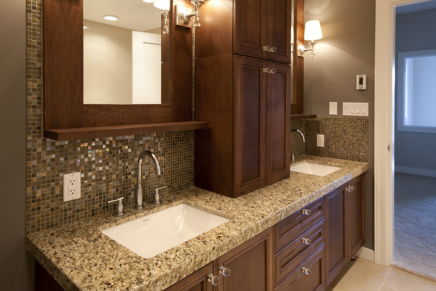 JENNY MARTIN DESIGN: Do you have the world's worst bathroom?