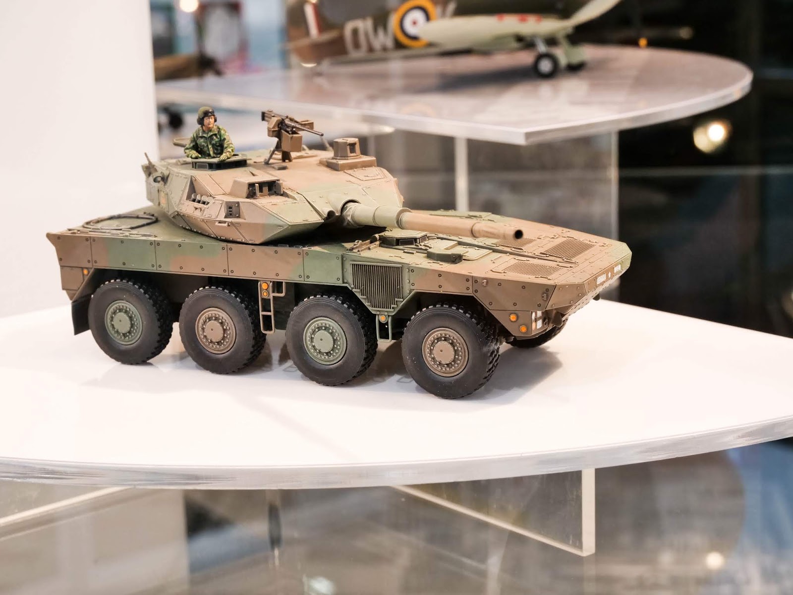 Tamiya 1/48 Type 16 (32596) - DetailScaleView