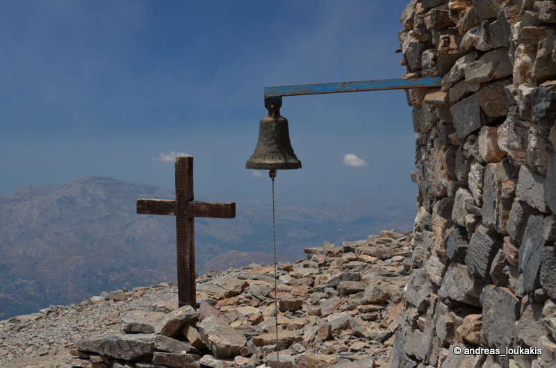 EXPLORE MOUNTAINS: ΣΤΗΝ ΚΟΡΥΦΗ ΤΗΣ ΚΡΗΤΗΣ (ΤΙΜΙΟΣ ΣΤΑΥΡΟΣ ΨΗΛΟΡΕΙΤΗ ...