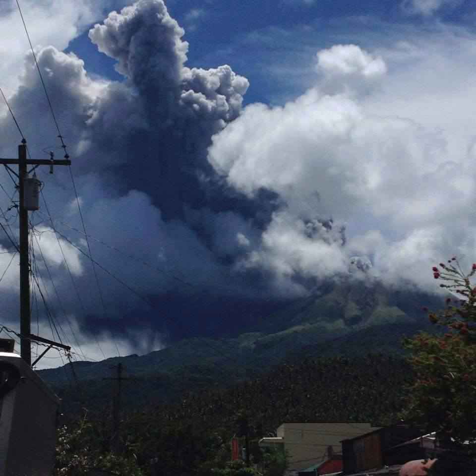 Sciency Thoughts: Eruptions on Mount Bulusan.