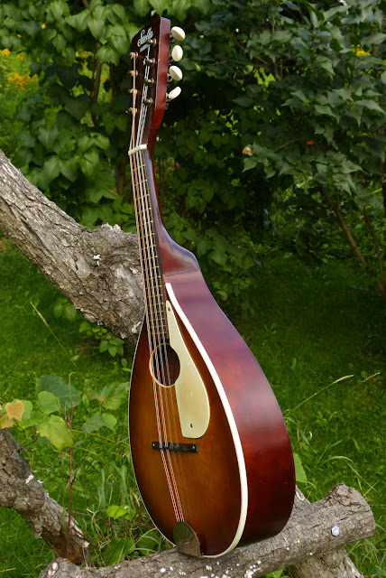 1971 Harmony H331 "Stella" Flatback Mandolin