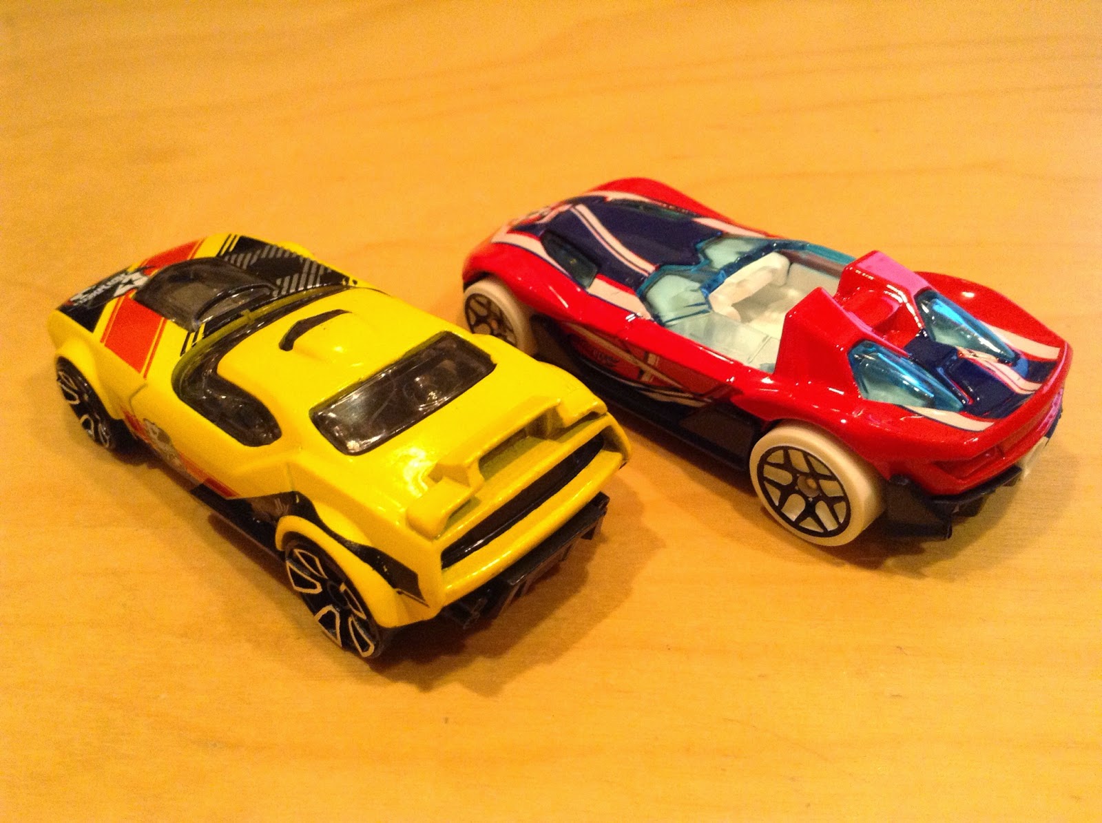 JULIAN'S HOT WHEELS BLOG: Fast Fish & Yur So Fast