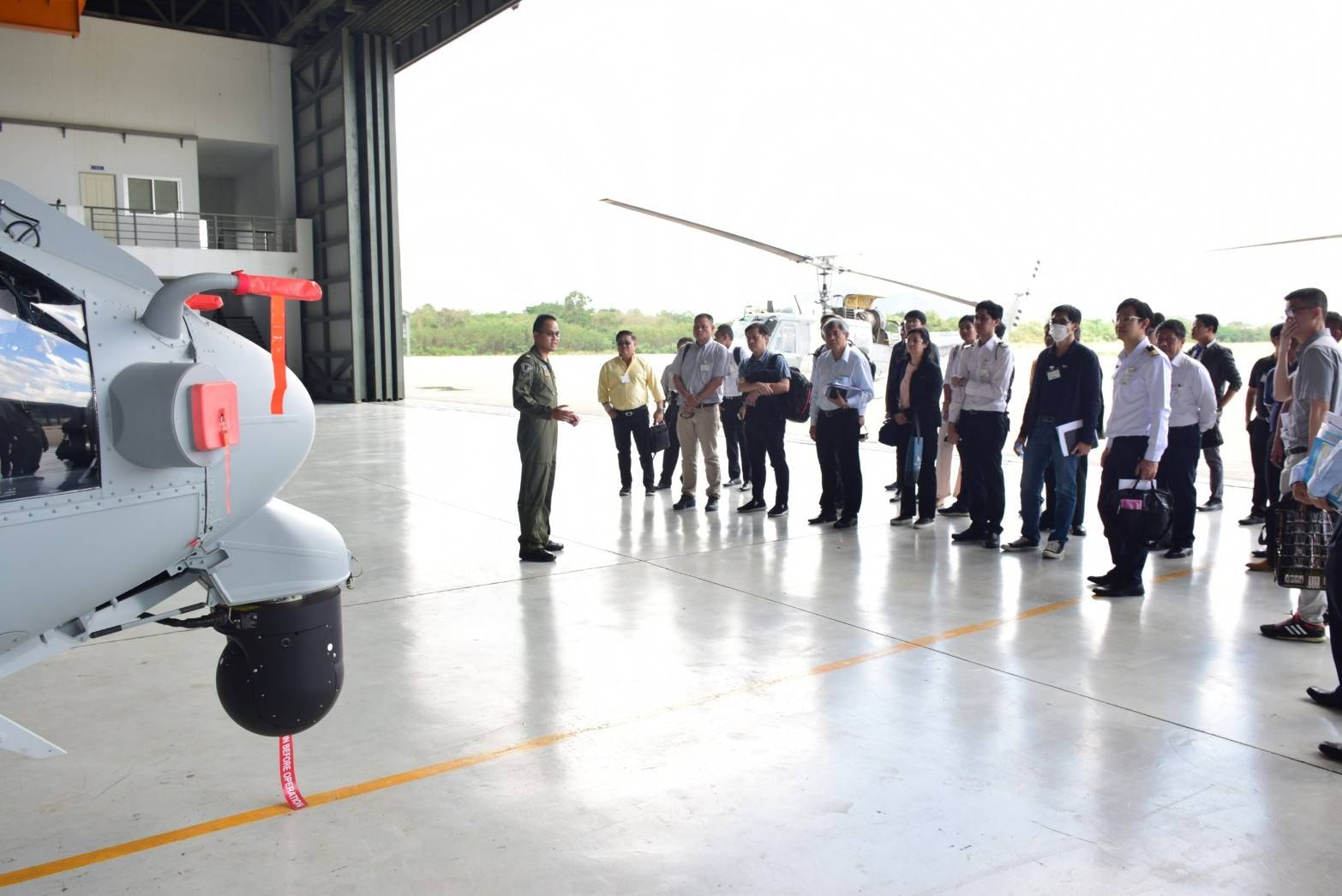 THAIDEFENSE-NEWS: ภาพ ฮ. EC725 ชุดใหม่ ของกองทัพอากาศไทย ติดกล้อง EO/IR