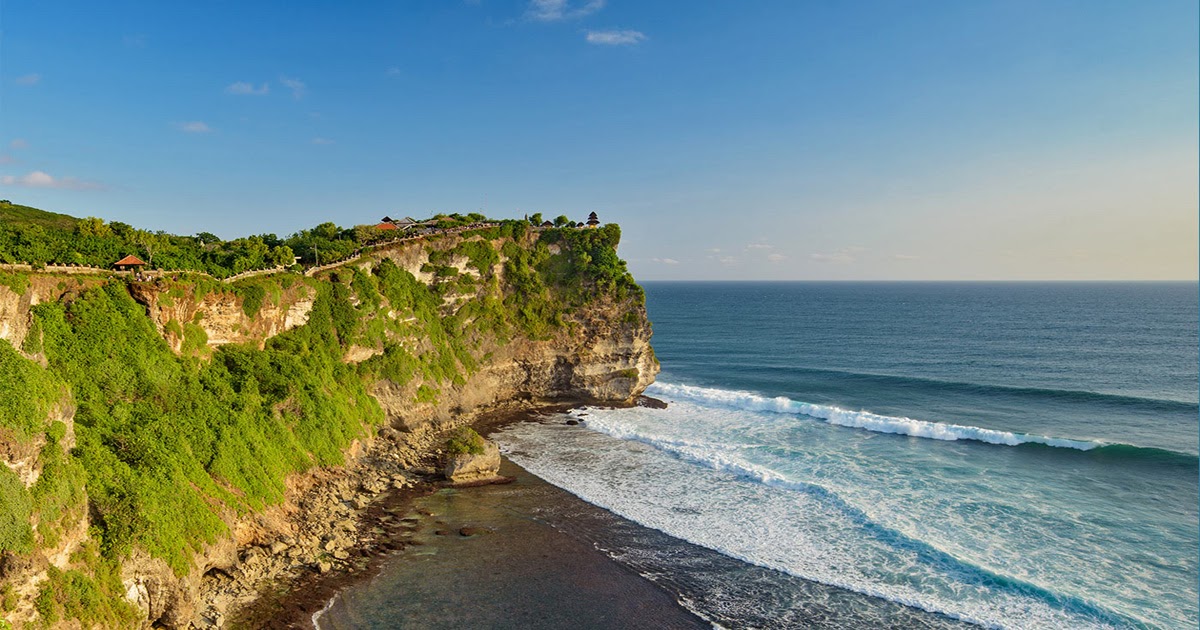 ULUWATU TOUR