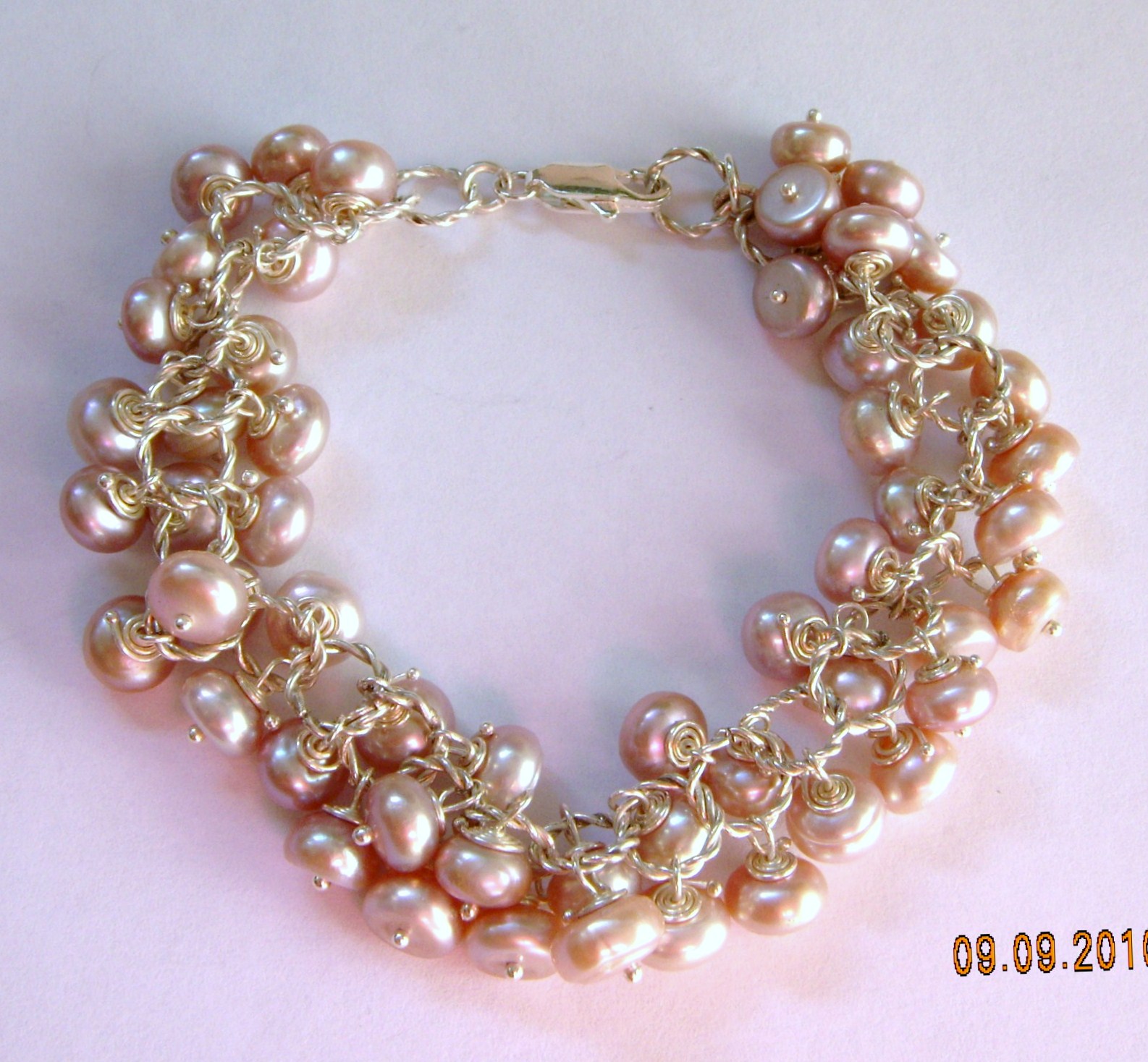 Astryd Loreto Designer, C.A.: MATERIAL