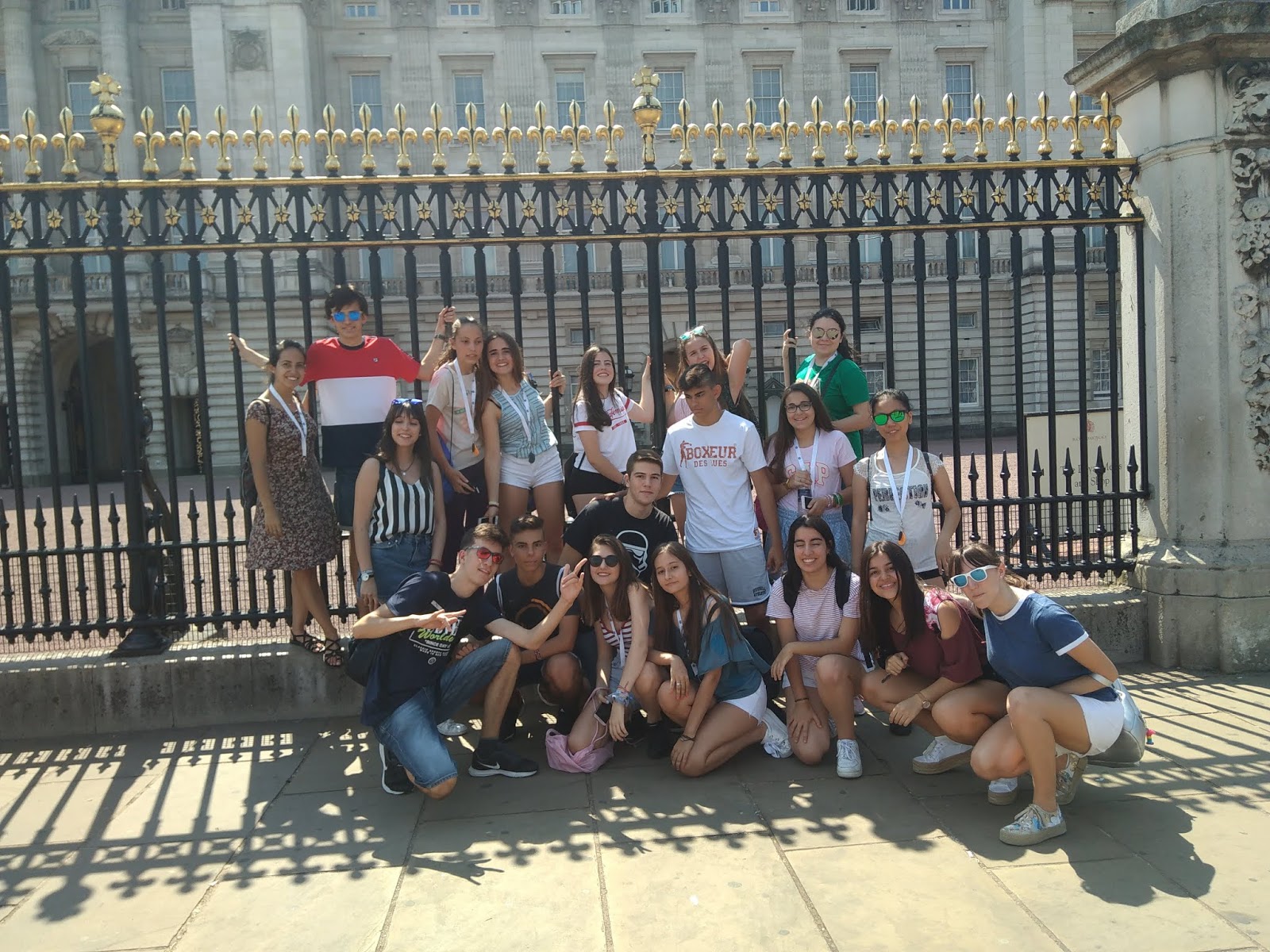LCT IDIOMAS - English for Everyone: Residence students in London
