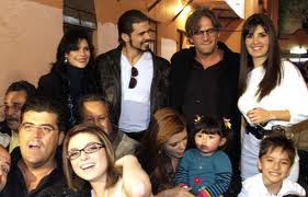 Violeta Isfel and Friends: 'Una familia con suerte' da sus primeros pasos