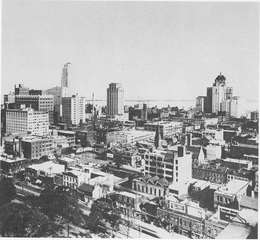 The Left Chapter: 18 Black-and-White Toronto Vintage Streetscapes 1860-1974