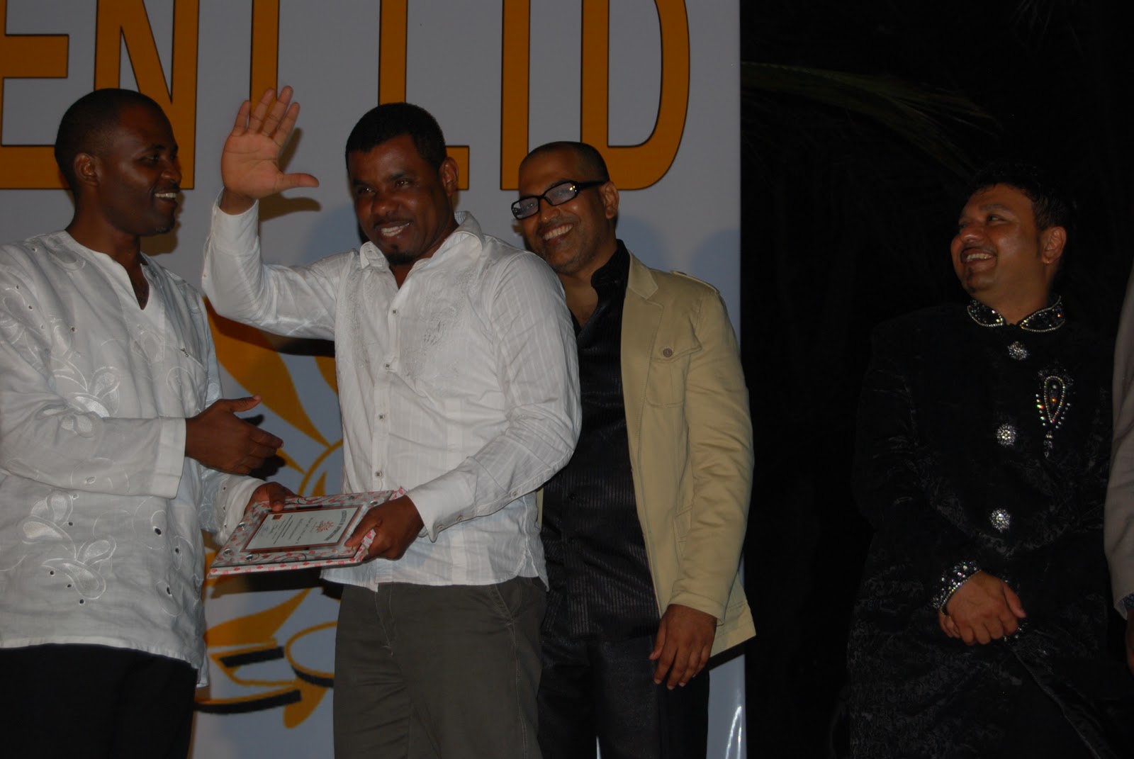 DAR BASE MAGAZINE, EYE OF TANZANIA: STEPS ENTERTAINMENT YAFUNGA MWAKA ...