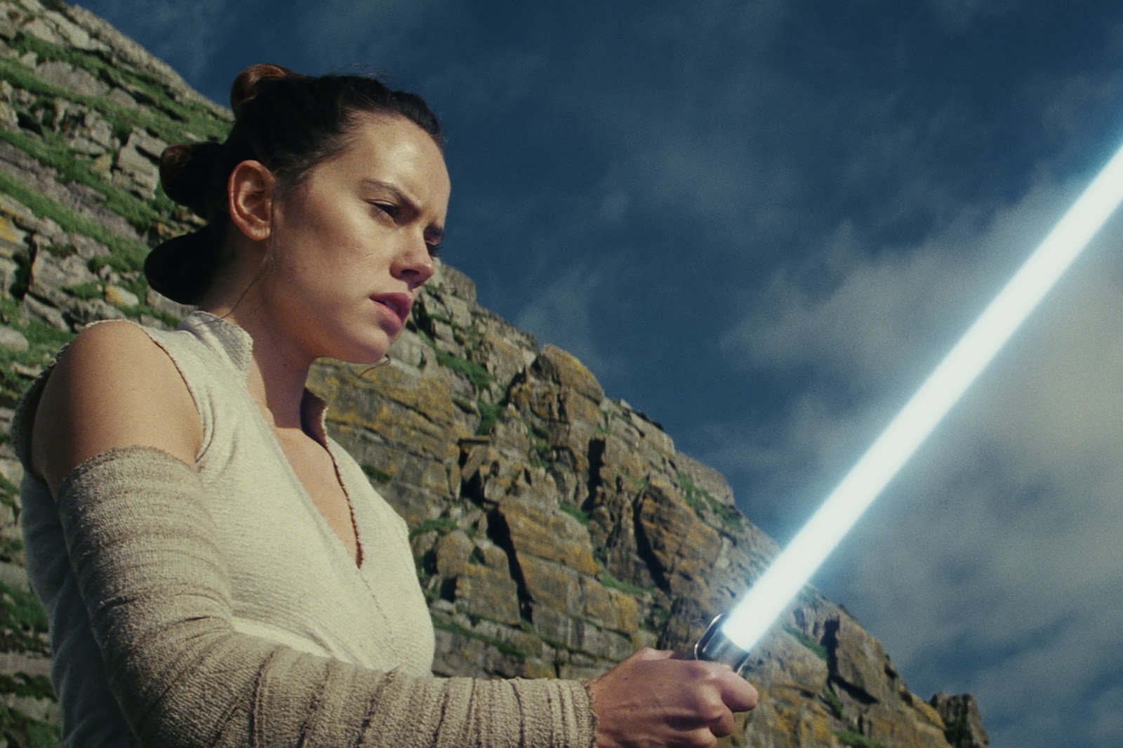 Official 'Star Wars' Facebook Page to Host Q&A with Daisy Ridley on ...