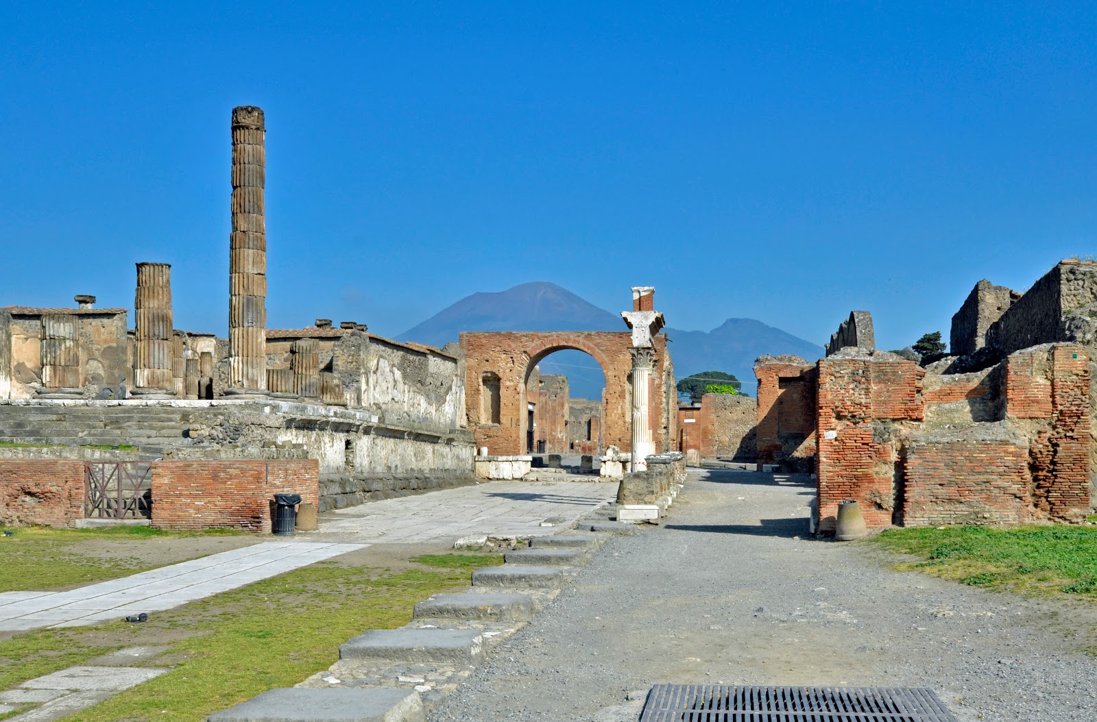 Venetian Matters: Pompeii and life; you thought you had it good...