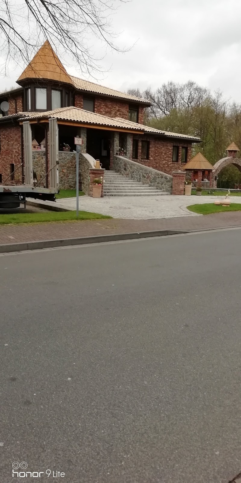 Wir in Duisburg: Issum-Sevelen Tortenfabrik