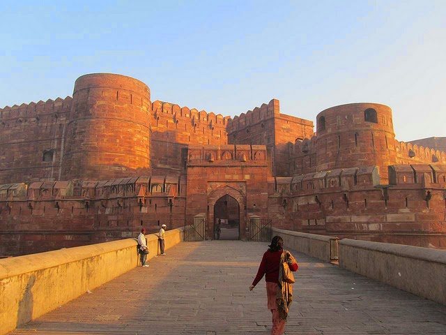 Dziedzictwo UNESCO: Tadź Mahal i Czerwony Fort w Agrze. Indie 1983