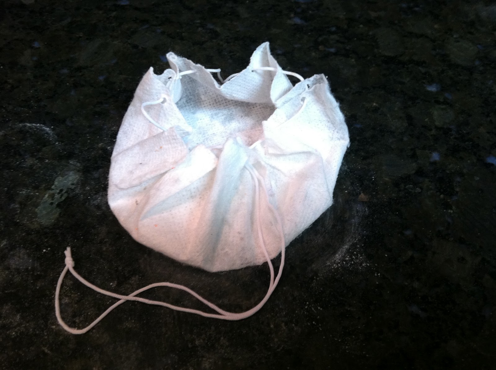 The Iced Queen: Dusting Pouches