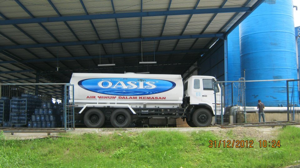 Air Minum Dalam Kemasan 'OASIS'