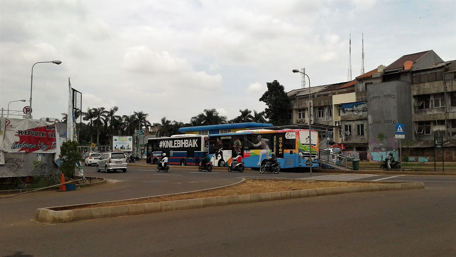 ~: TransJakarta Rute Blok M - Ciledug Koridor 13