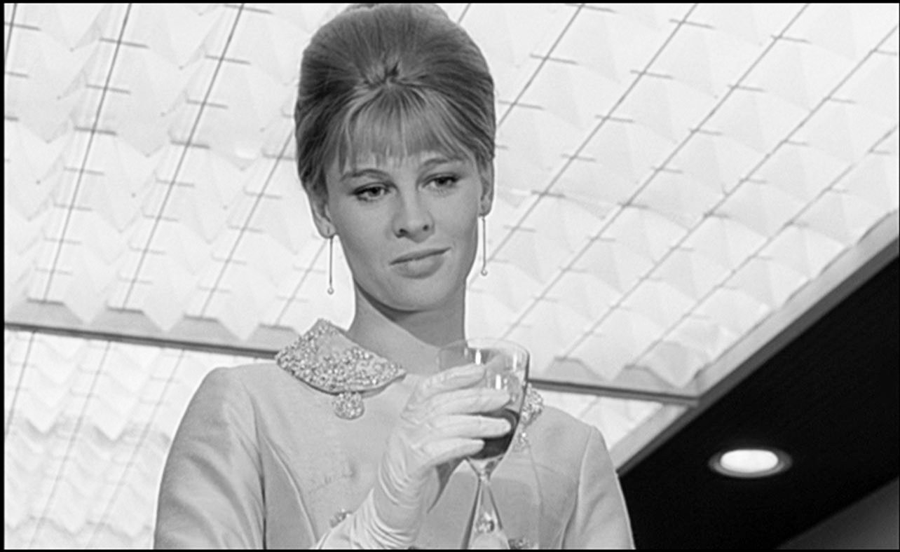 DREAMS ARE WHAT LE CINEMA IS FOR...: DARLING 1965