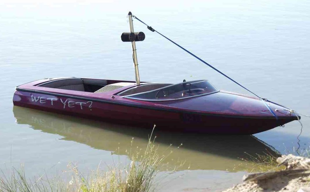 Clinker ski boat ~ Catamaran self build