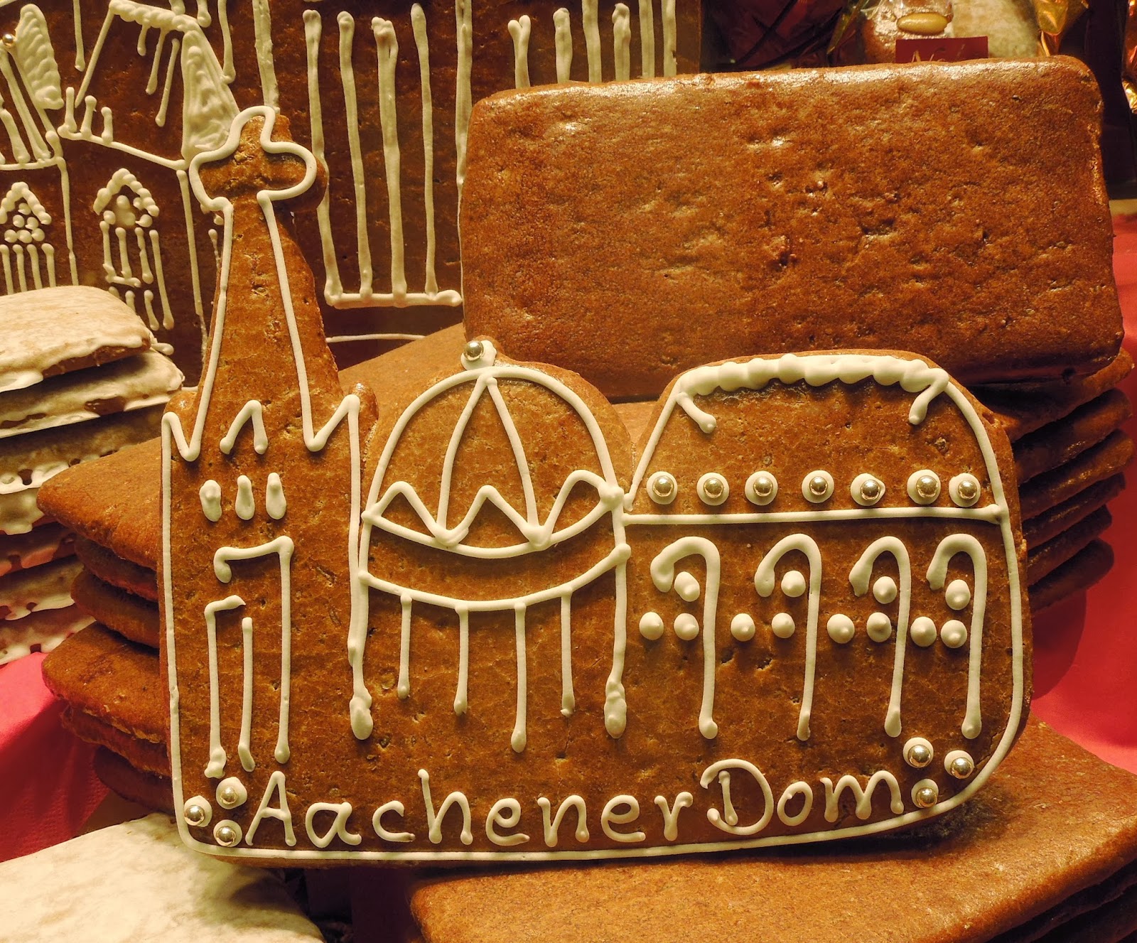 View From Sint Pieterstraat: Aachener Printen & Karl der Große