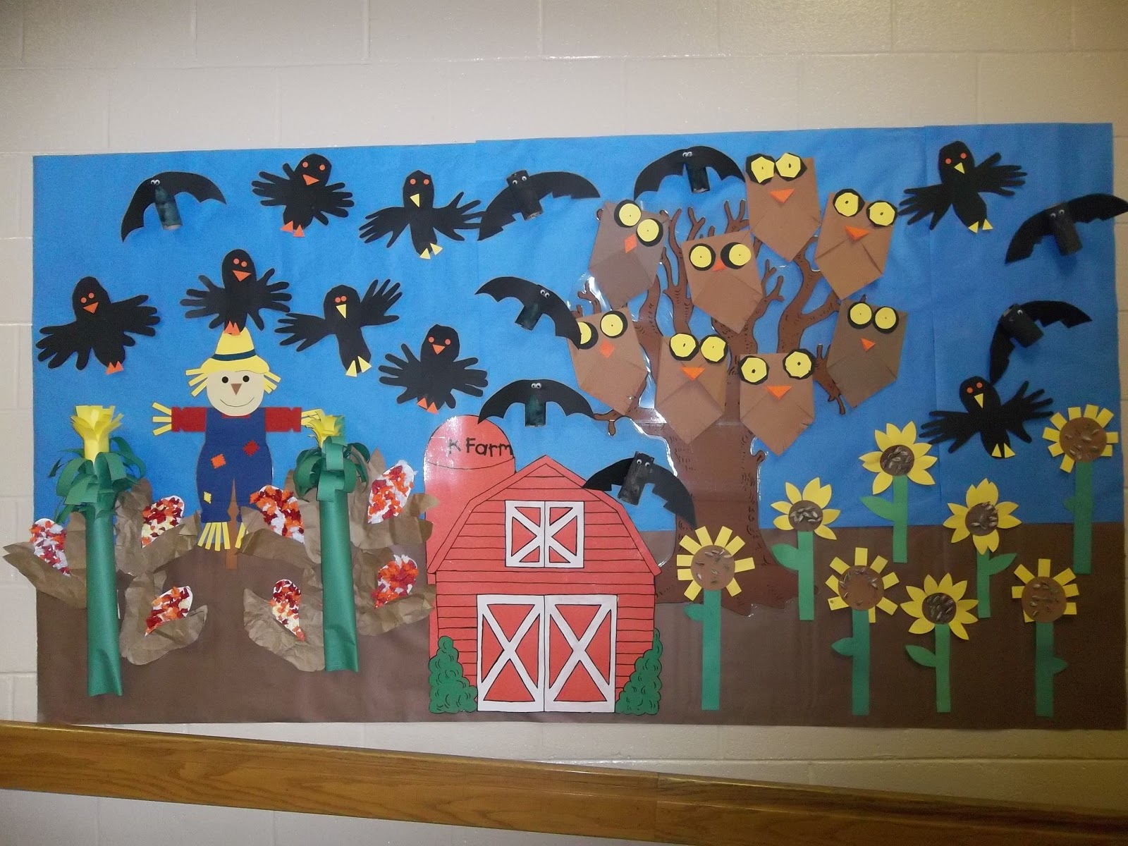 The Good Life: Pre K Days {Fall Mural}