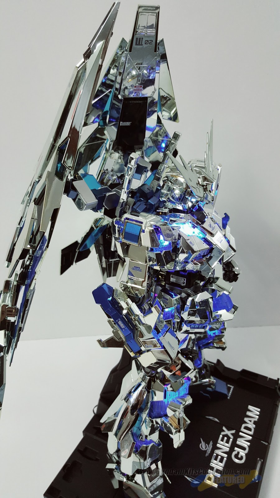 Painted Build: PG 1/60 Unicorn Gundam 03 Phenex "Ver. RC"