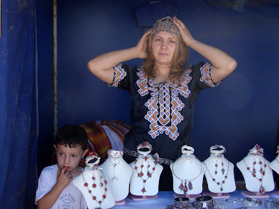 Die Kabylei: Das Festival des kabylischen Kleides