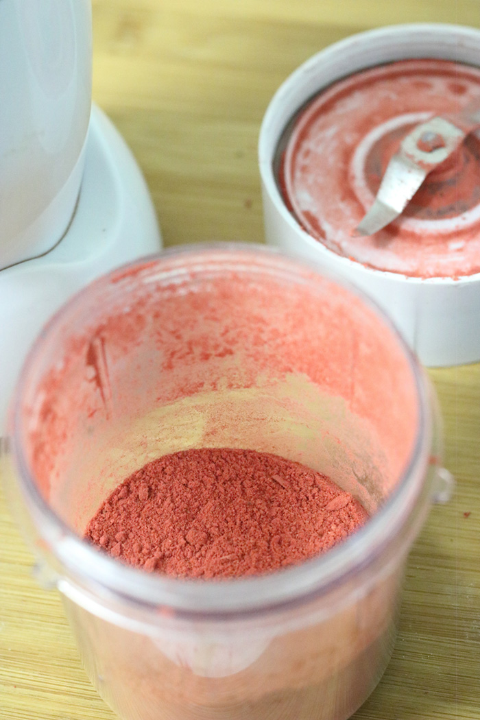 Homemade Strawberry and Clay Face Mask Recipe - Everything Pretty