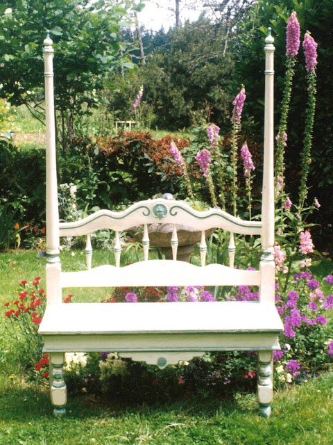 Brett Bigham Design: A Vintage Four Poster Bed Became This Fun Little ...