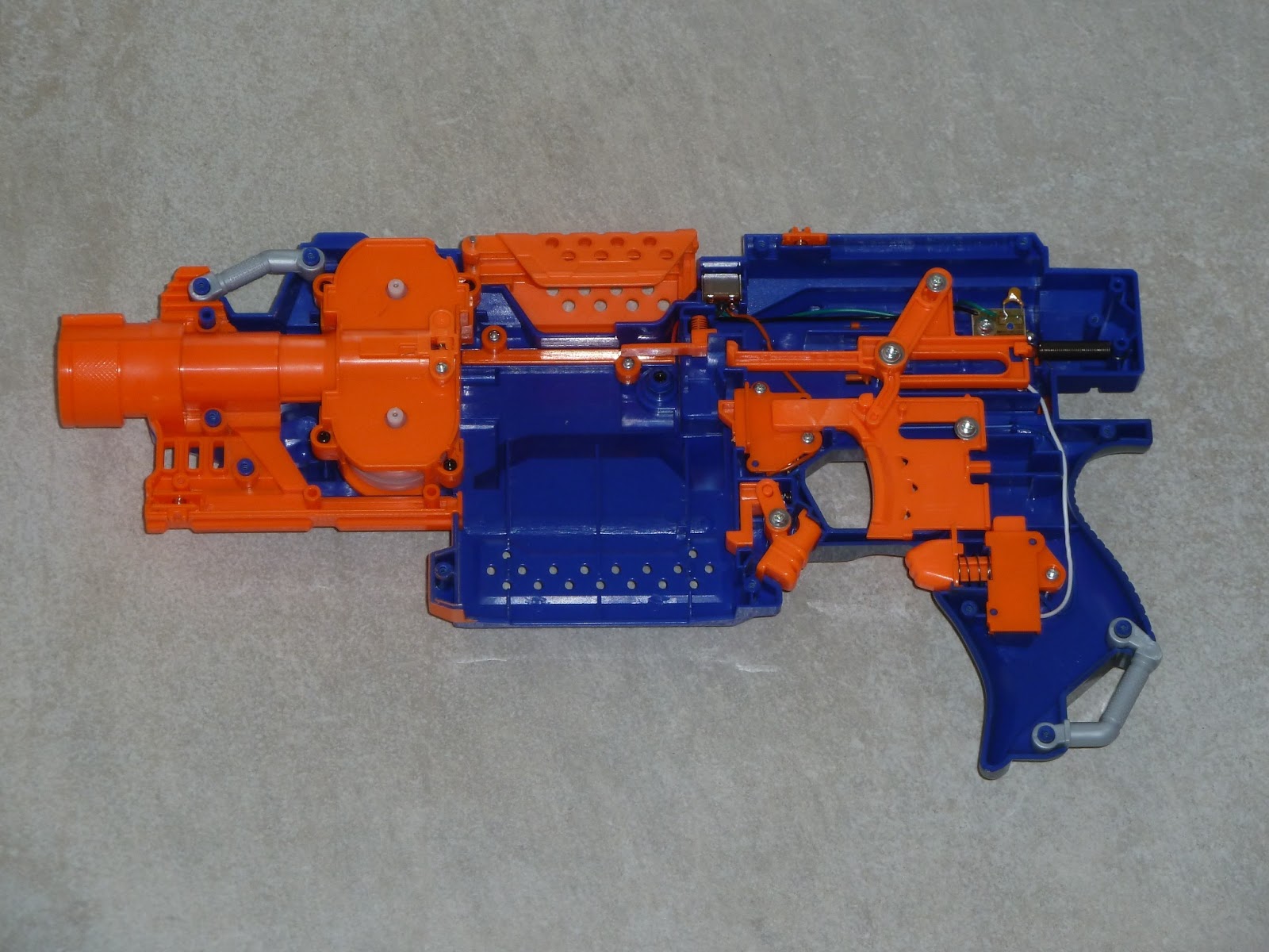 Phantastic Adventures : Custom Made Systems for the NERF Crossbolt