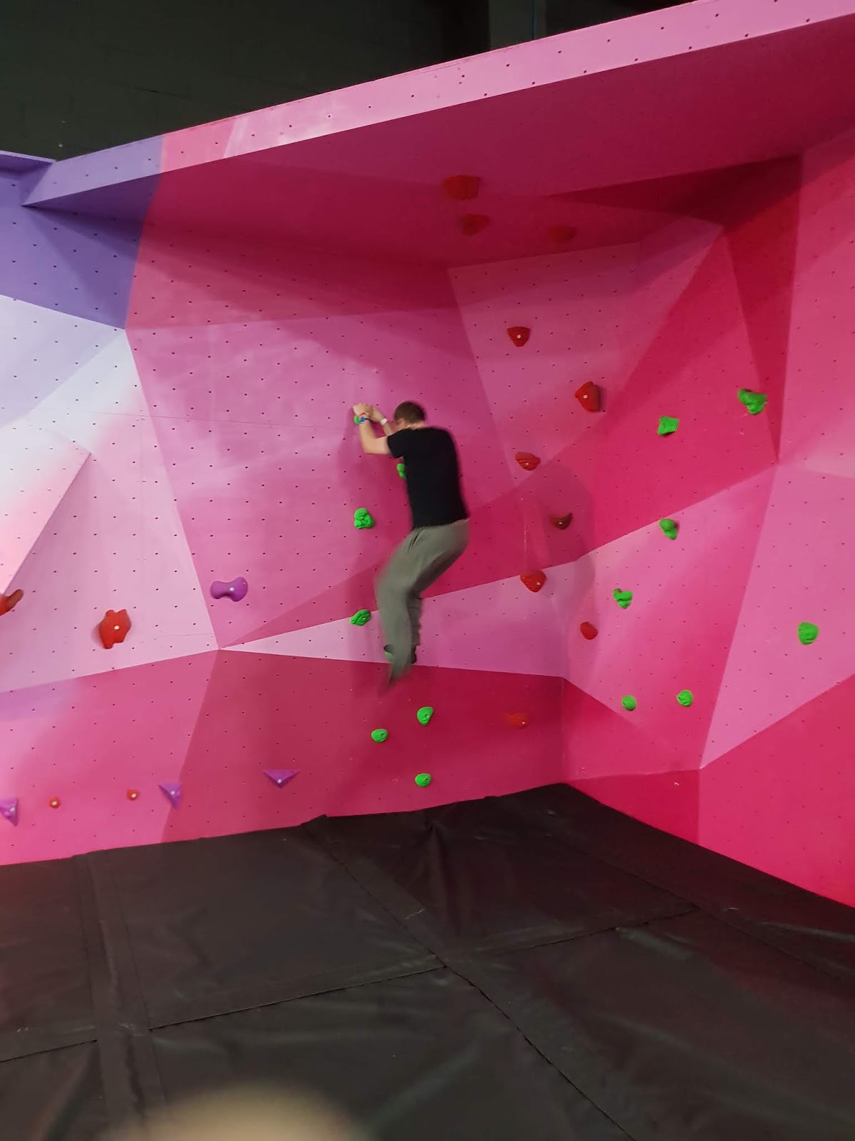 Sports Mad Mum: KICKair Indoor Freestyle Park (REVIEW)