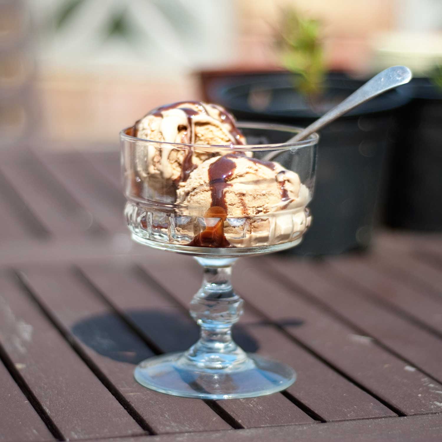 baking obsessively: Coffee chocolate ripple ice cream (for Bloggers ...