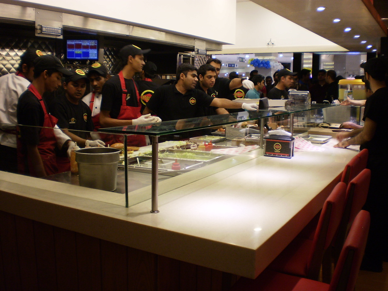 Pakistani Kitchen: Fatburger, Dolmen Mall, Clifton ~ Eating Out in Karachi