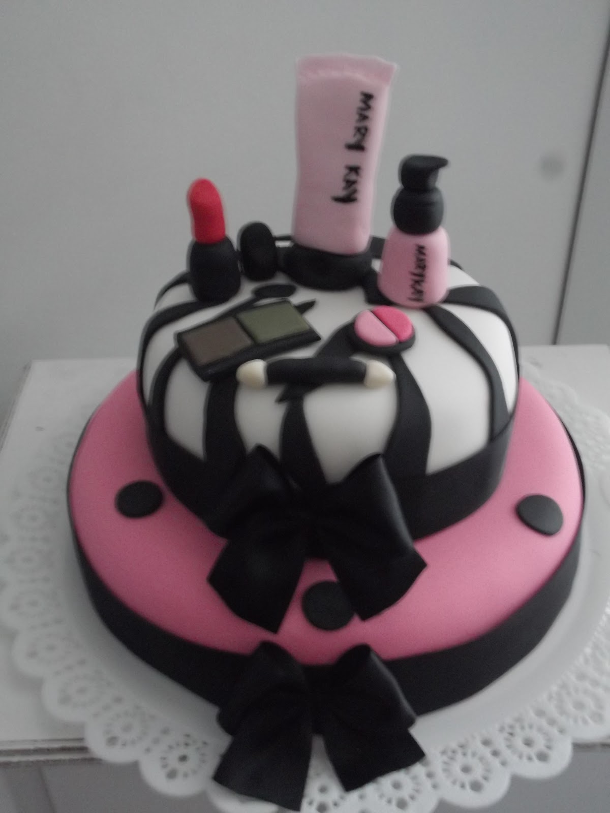 Coisas da Angel: Bolo e doces para evento Mary kay