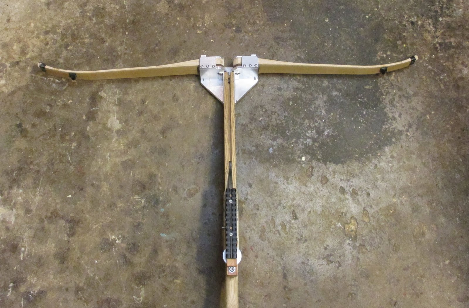 Bowyer's Diary: Finished Crossbow Prod Mount