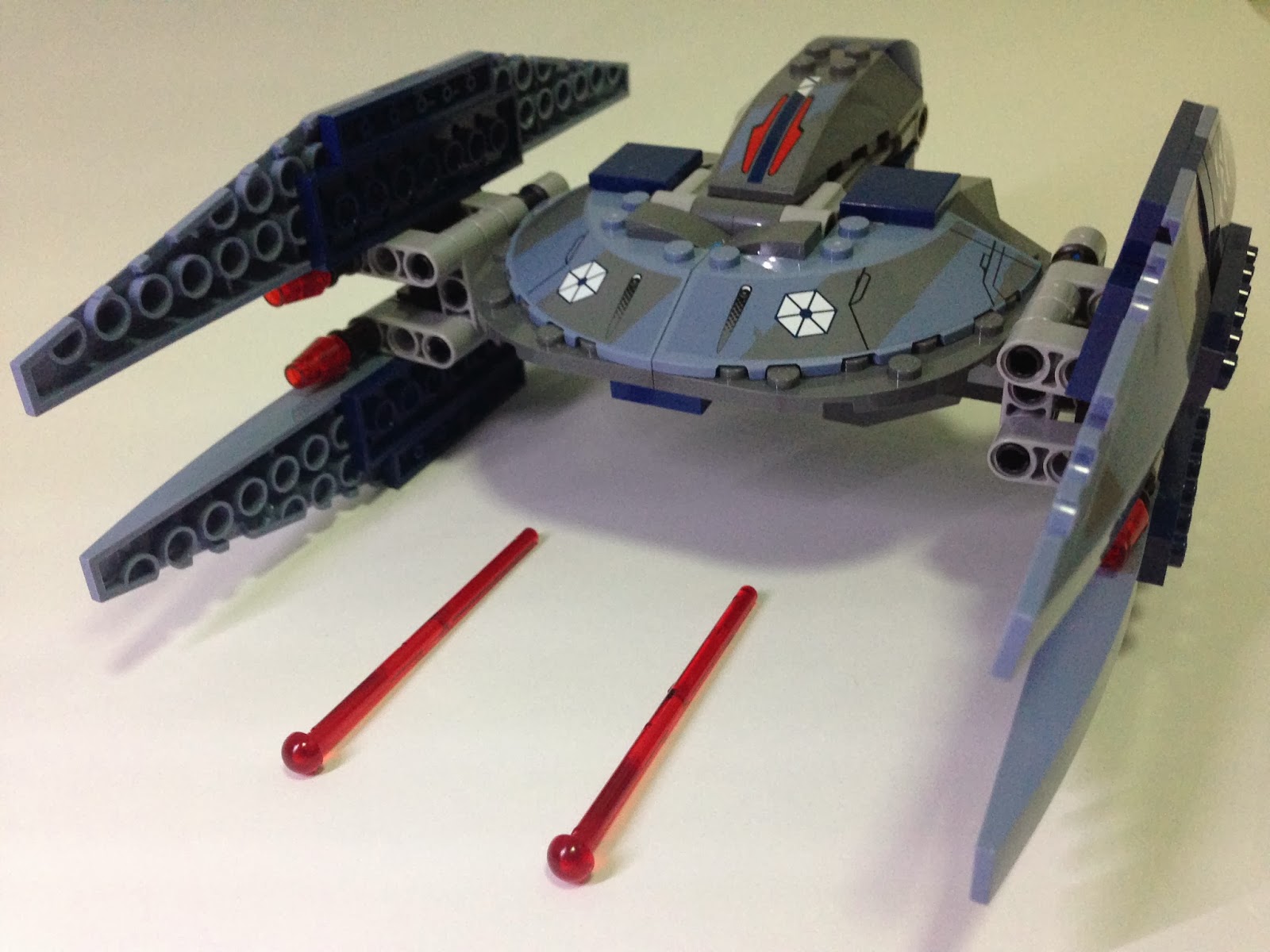 The Marriage of LEGO and Star Wars: Review: 75041 Vulture Droid