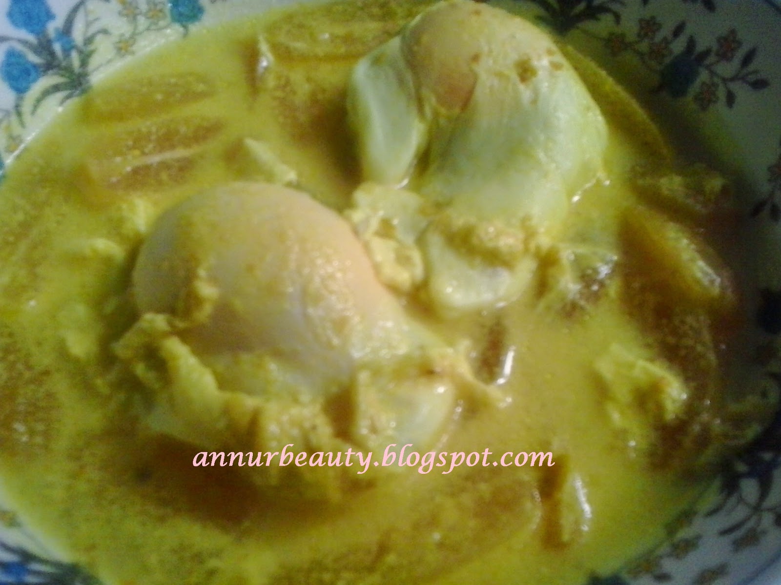 Masak Lemak Cili Api Telur Itik Bersama Belimbing Buloh - kEmA.kItCheN