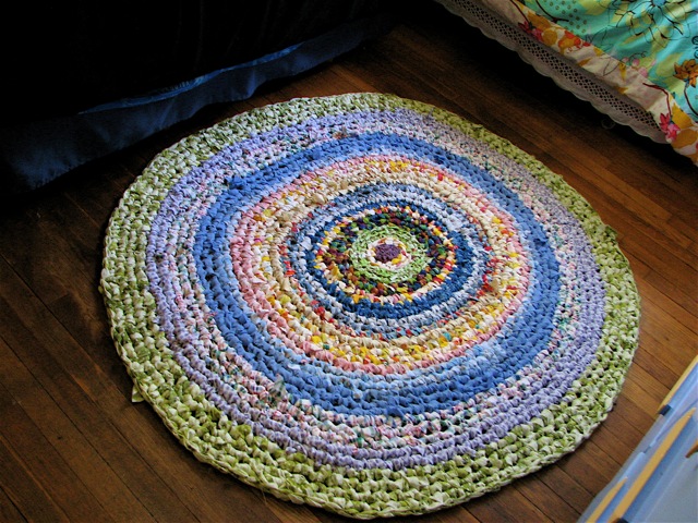 Knitpickin': Halfway is for Sissies