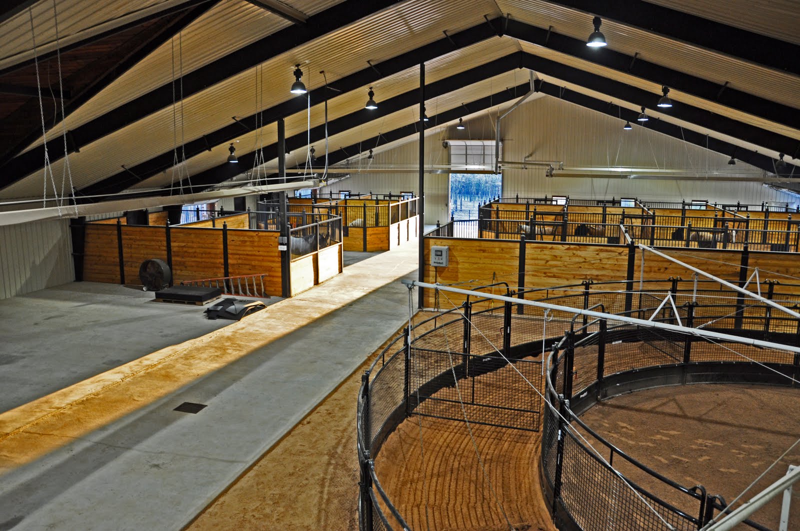 Clayton Boyd Industries: Custom Horse Barn, Covered Riding Arena, Hay ...