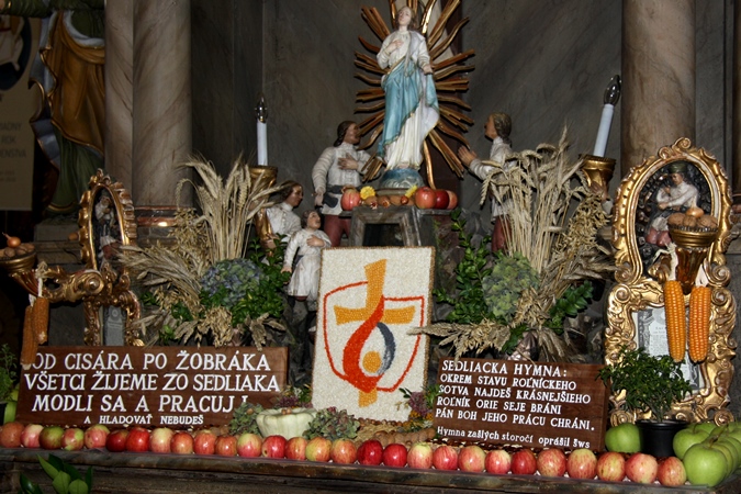 Letitia svetu: Roľnícka nedeľa v Novej Bani 2016
