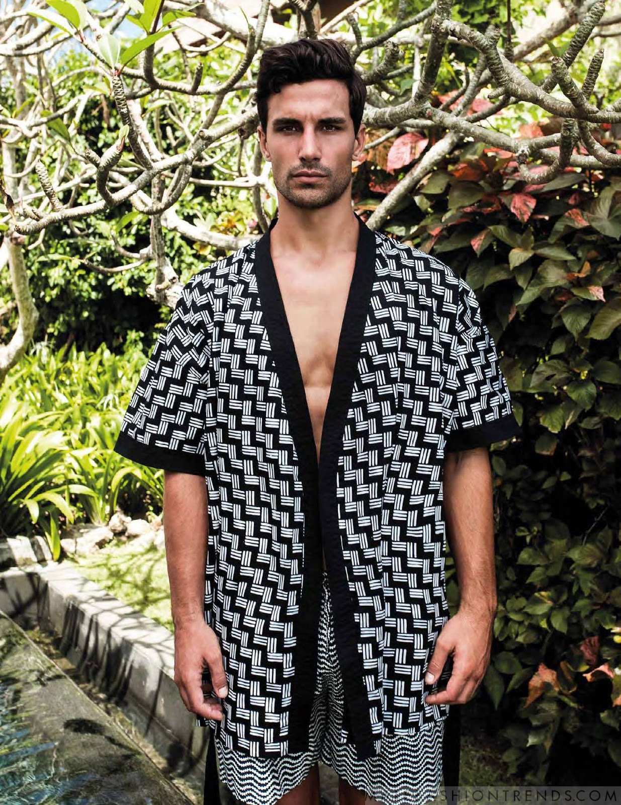 Jaime Astrain para DAMAN Magazine por Ronald Liem
