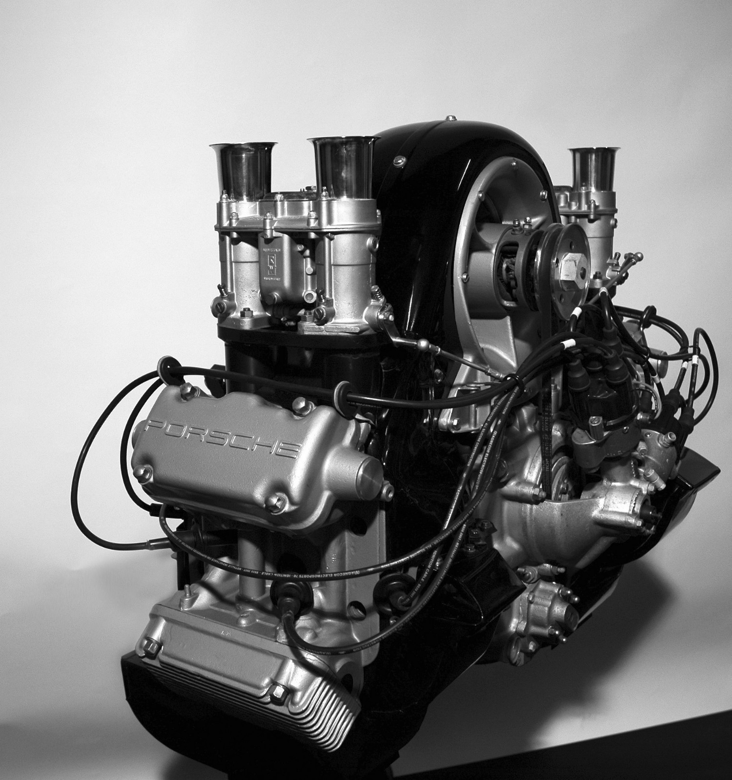 ScooterMcRad's Whatchaworks: Crazy Porsche Engine Stuff