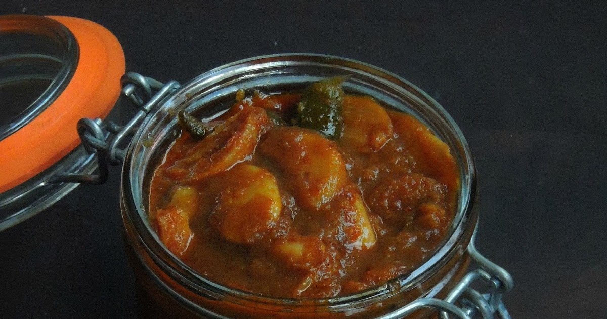 Priya's Versatile Recipes: Ginger, Garlic & Green Chilly Pickle
