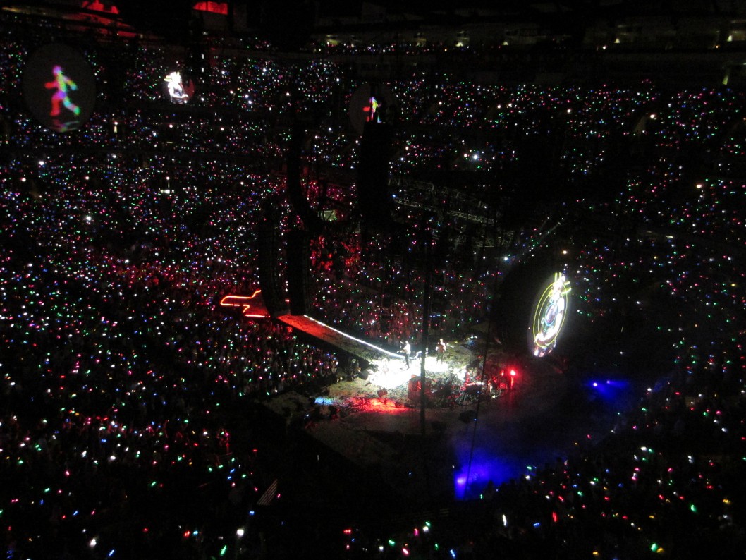 Seth Saith: By Amping Up The Theatrics, Coldplay Raises Their Game ...