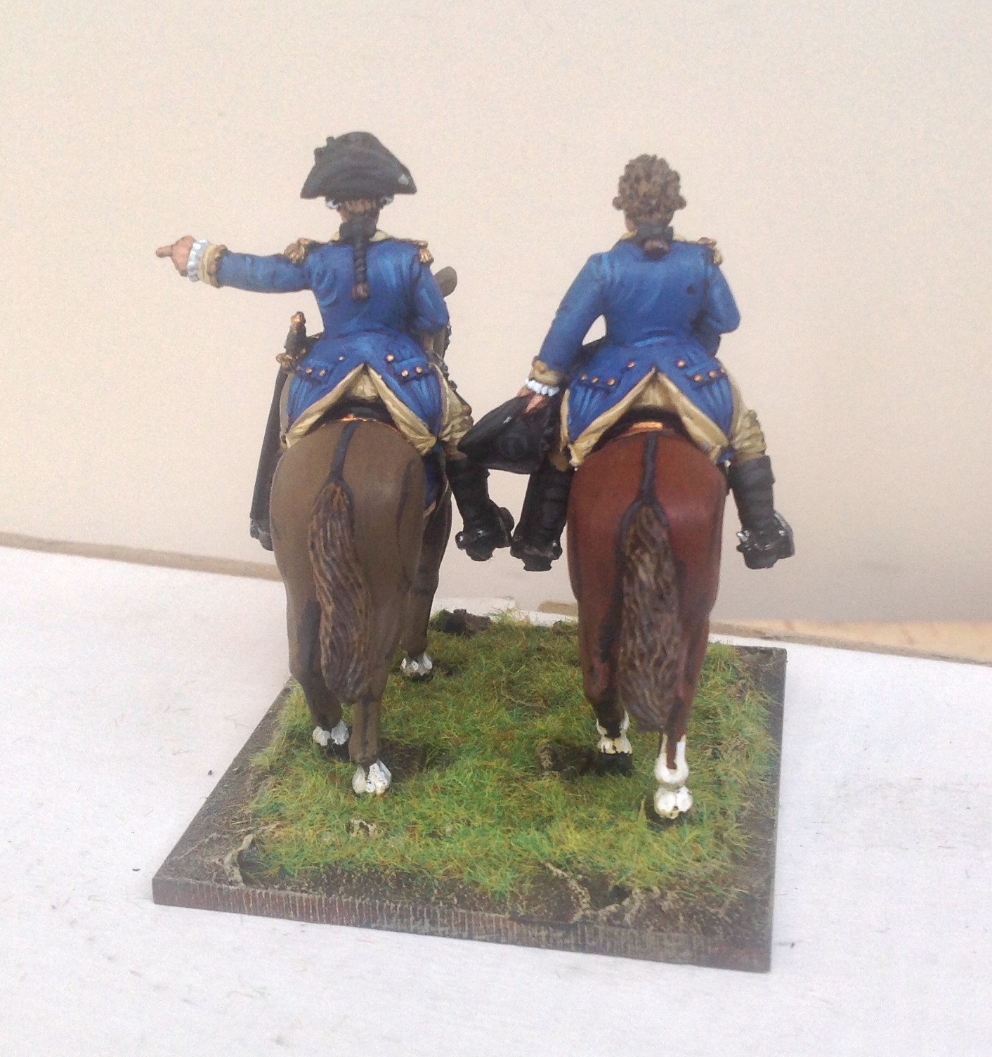 15mm paint shack: AWI 40mm Continetal front rank General & aid