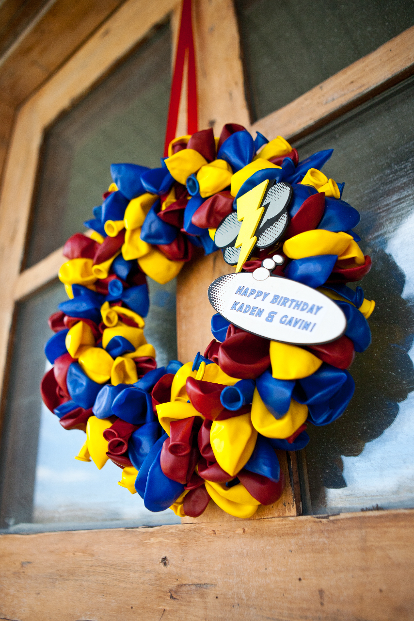 Kara's Party Ideas Party Tutorials - Fabric Wreath & Balloon Wreath ...