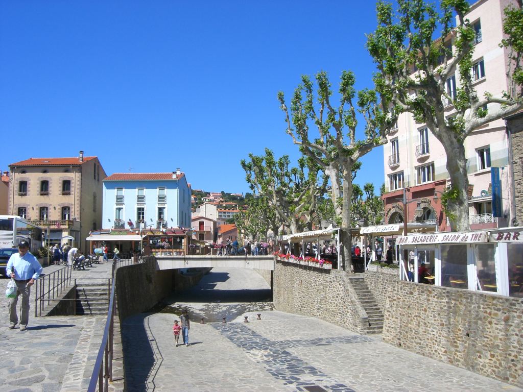 FRANCE: COLLIOURE ~ Beautiful places of Barcelona and Catalonia