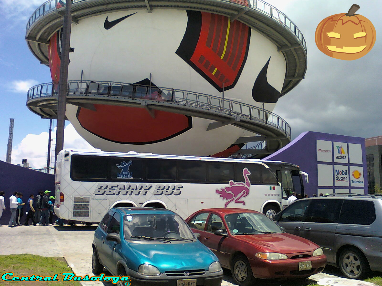 o.OCentral BusologaO.o°•: Benny Bus.