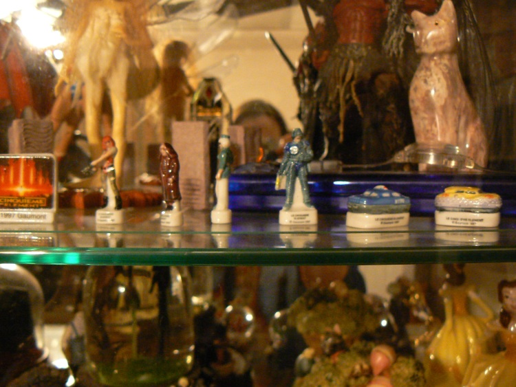 Leeloo's "The Fifth Element" Repository: The Fifth Element in figure ...